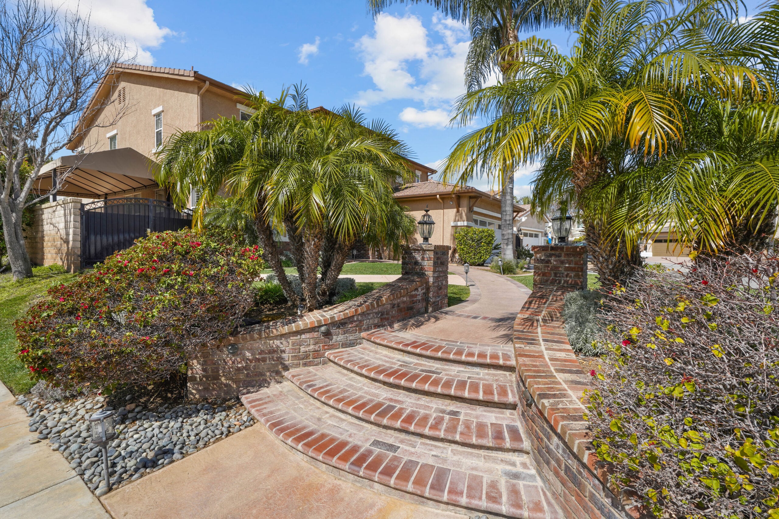 Texas Sign Manufacturer Ramps Up Workforce as $80B AI Infrastructure ...